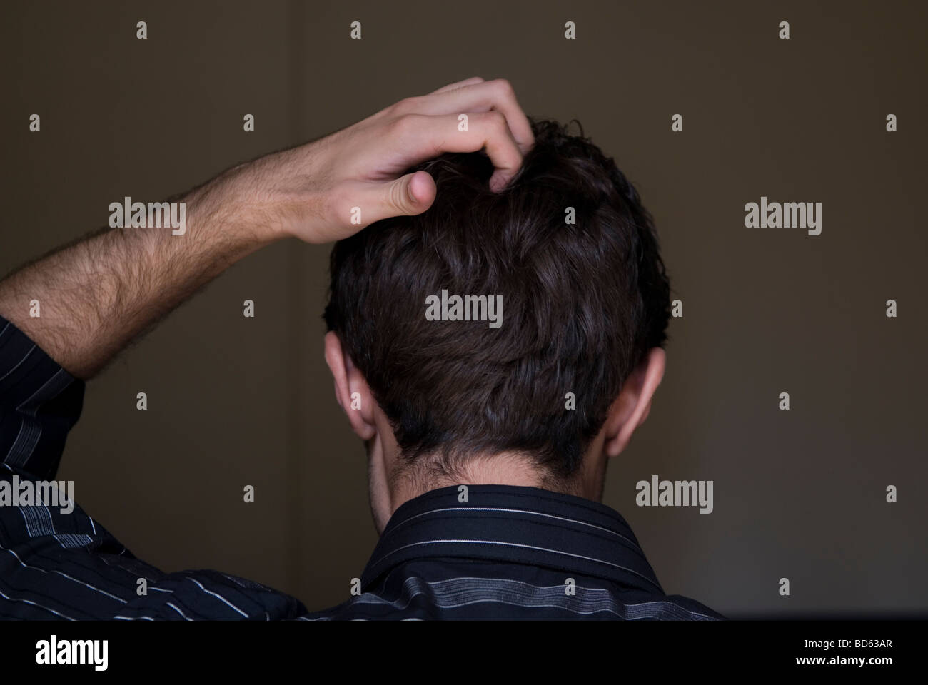 Scratch head hi-res stock photography and images - Alamy