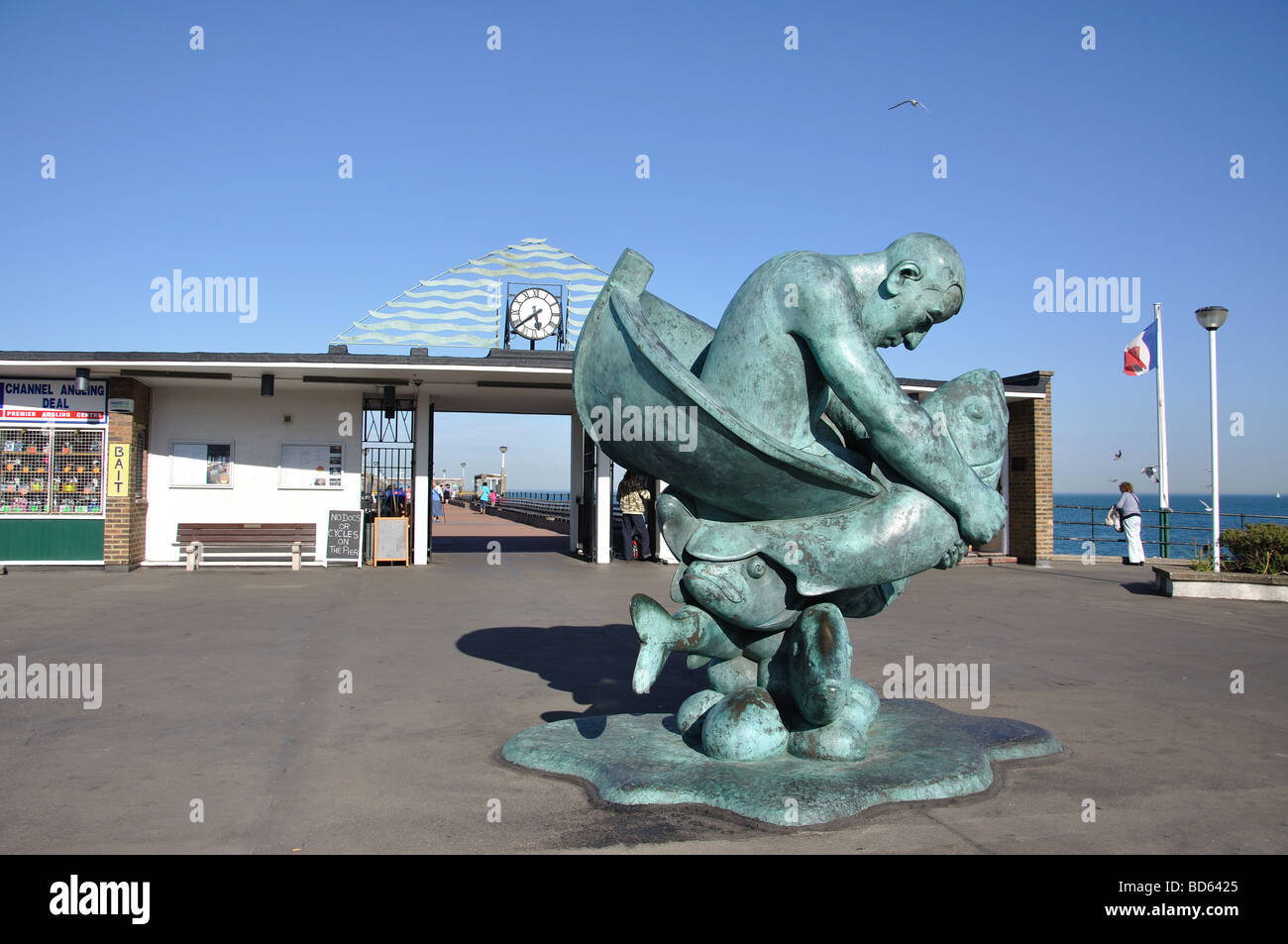 "Embracing the Sea" sculpture and Deal Pier, Deal, Kent, England ...