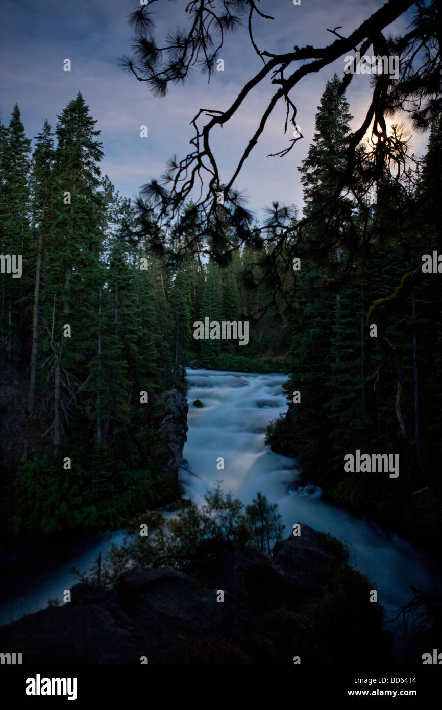 Bend oregon river hi-res stock photography and images - Alamy