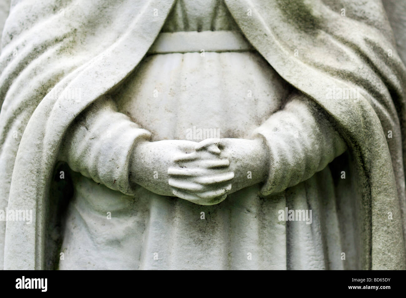 Praying hands statue hi-res stock photography and images - Alamy