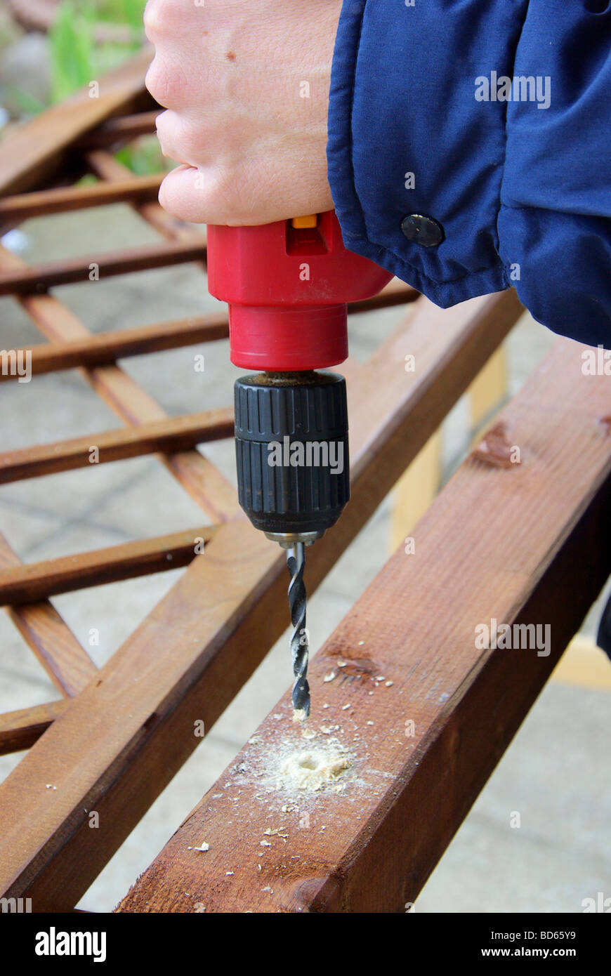 Holz bohren hi-res stock photography and images - Alamy