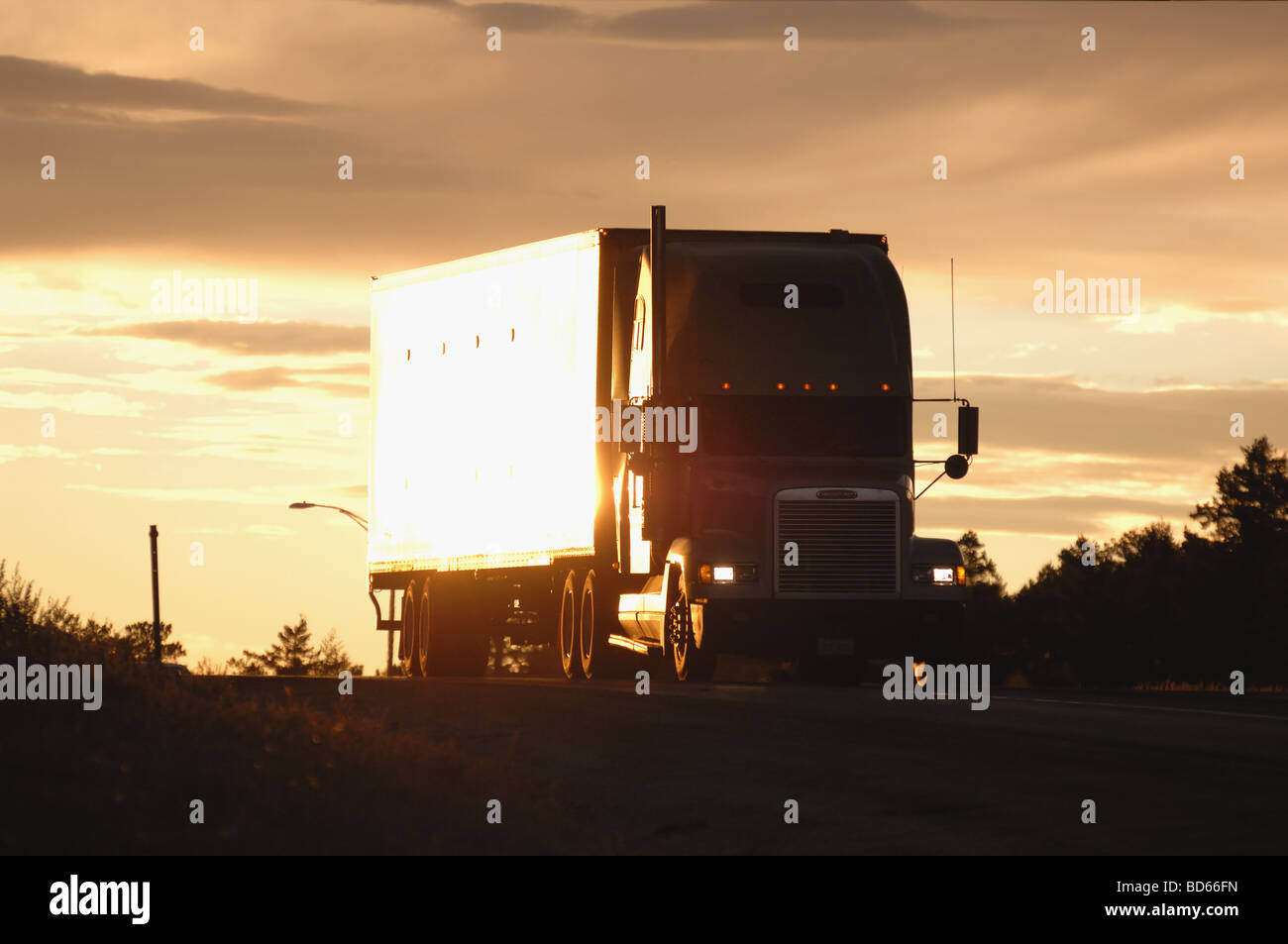 Big rig hi-res stock photography and images - Alamy