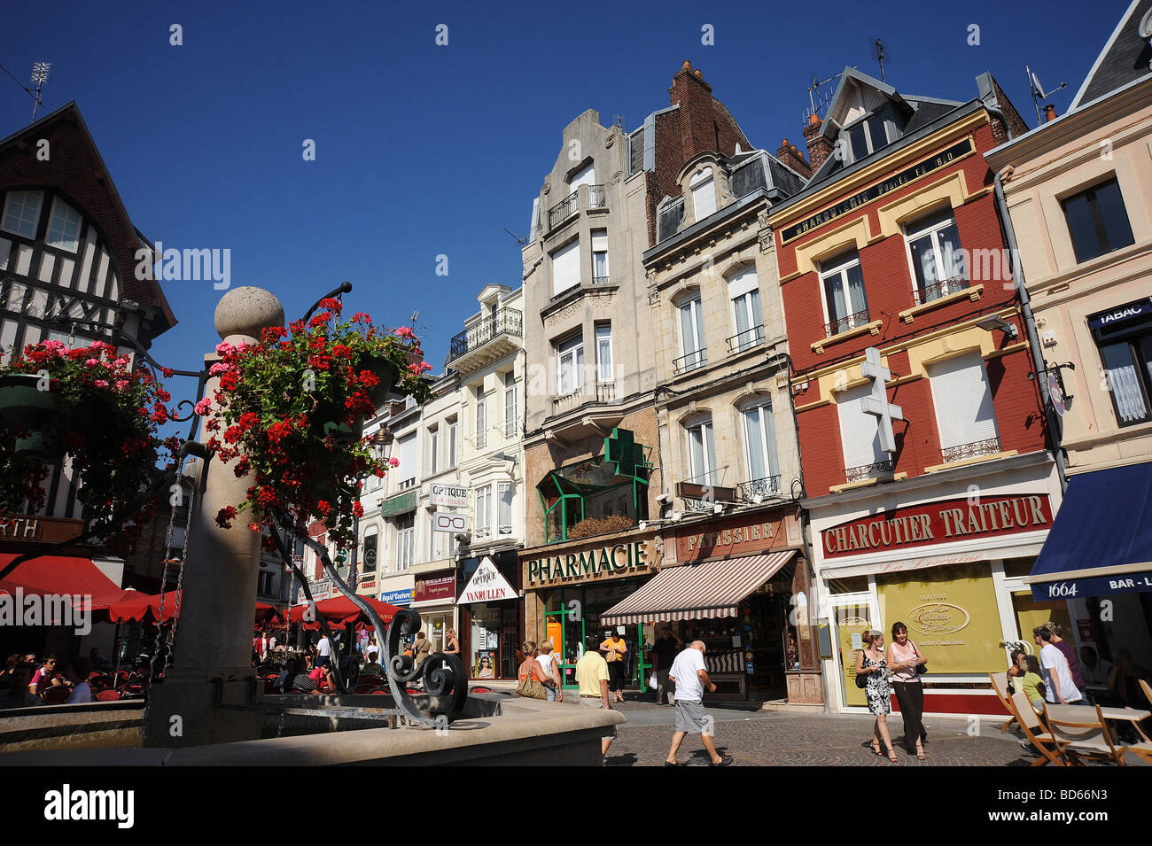 St quentin city hi-res stock photography and images - Alamy