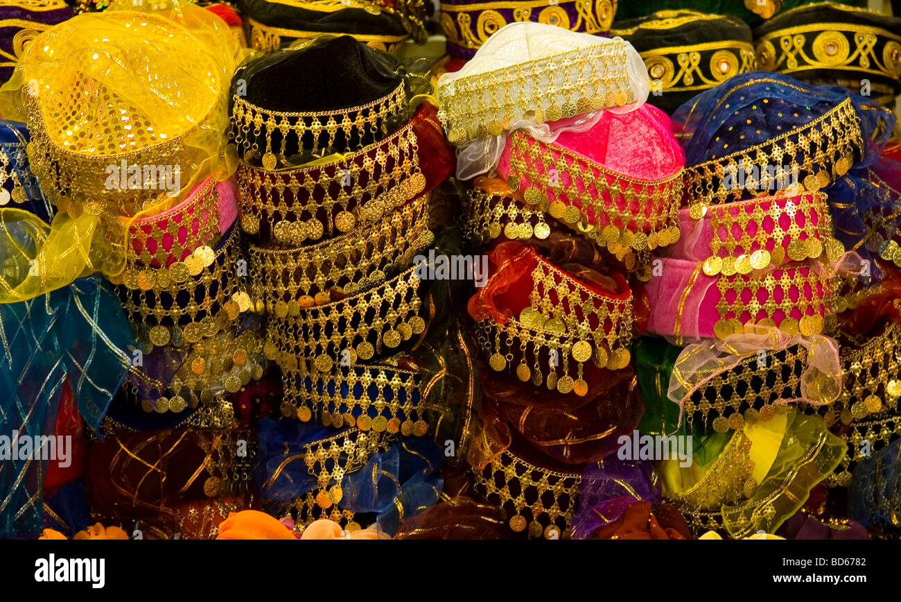 The big bazaar Istanbuls old colorful market Stock Photo - Alamy