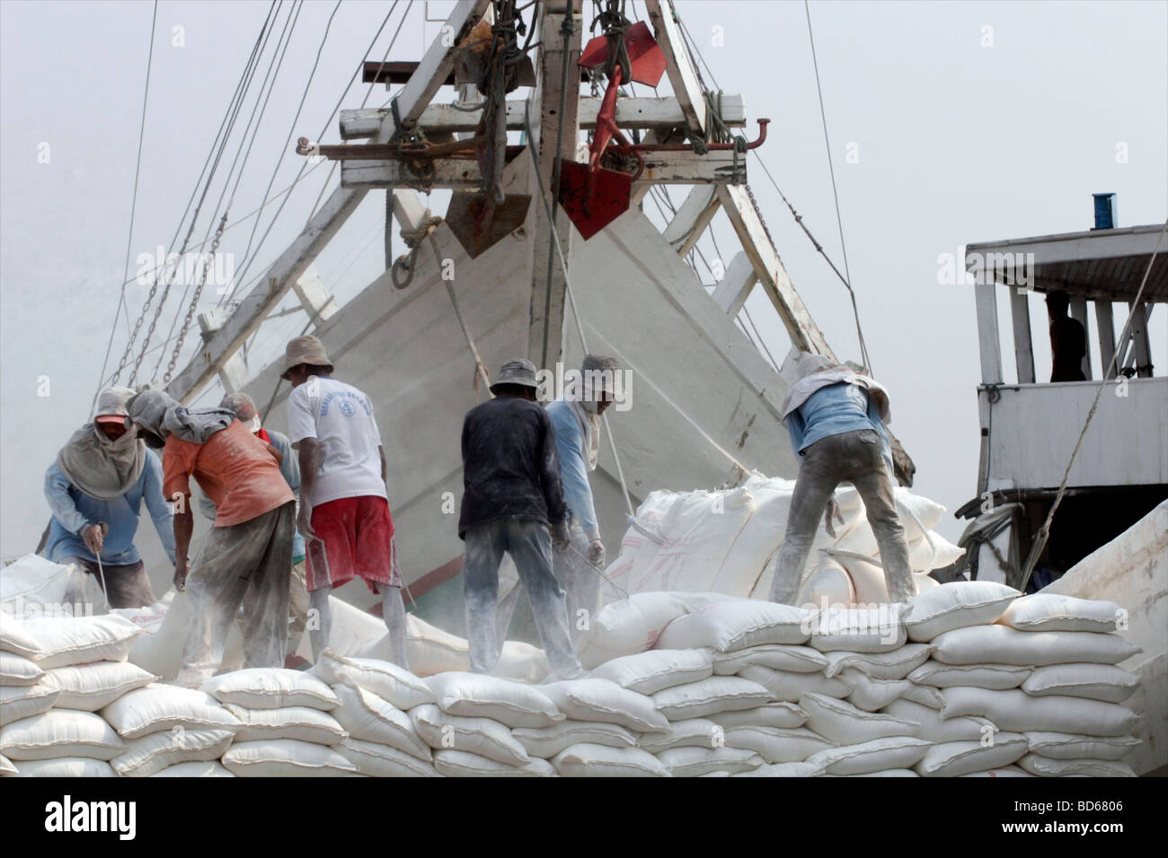 Indonesia, Java (island): the harbour in Jakarta Stock Photo - Alamy
