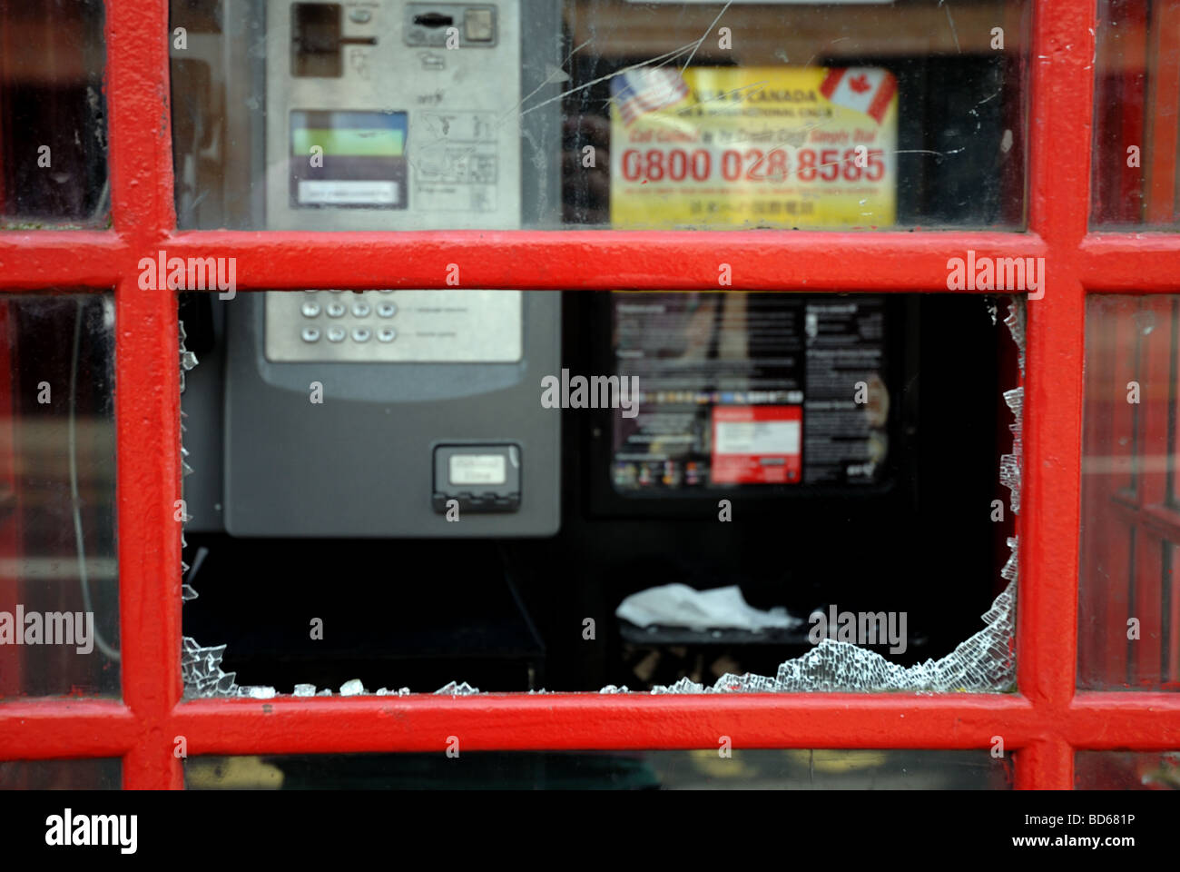 Vandalized phone box hi-res stock photography and images - Alamy