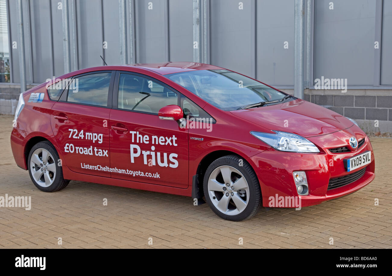 Toyota parked hi-res stock photography and images - Alamy