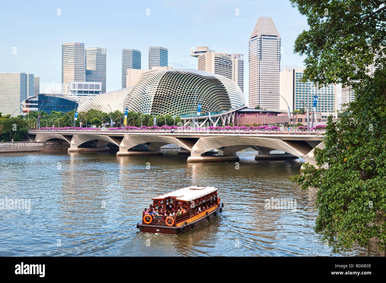 Esplanades hi-res stock photography and images - Alamy