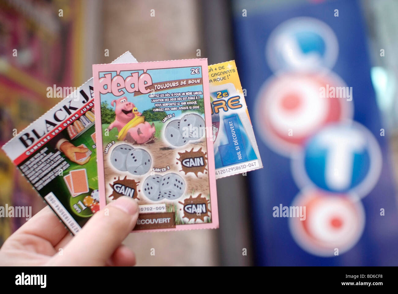 Scratch-card games : game tickets Stock Photo - Alamy