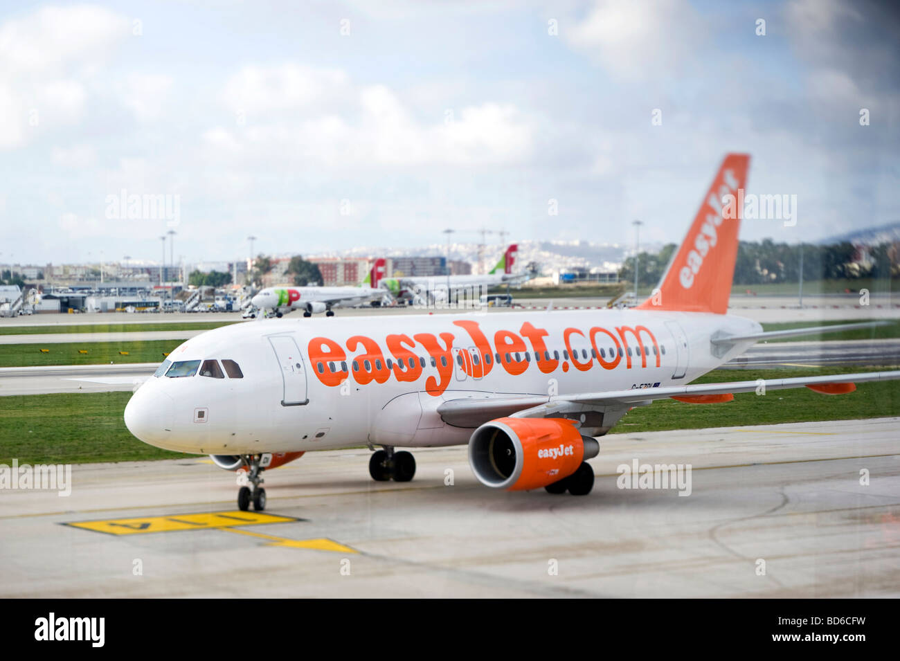 Airline company hi-res stock photography and images - Alamy