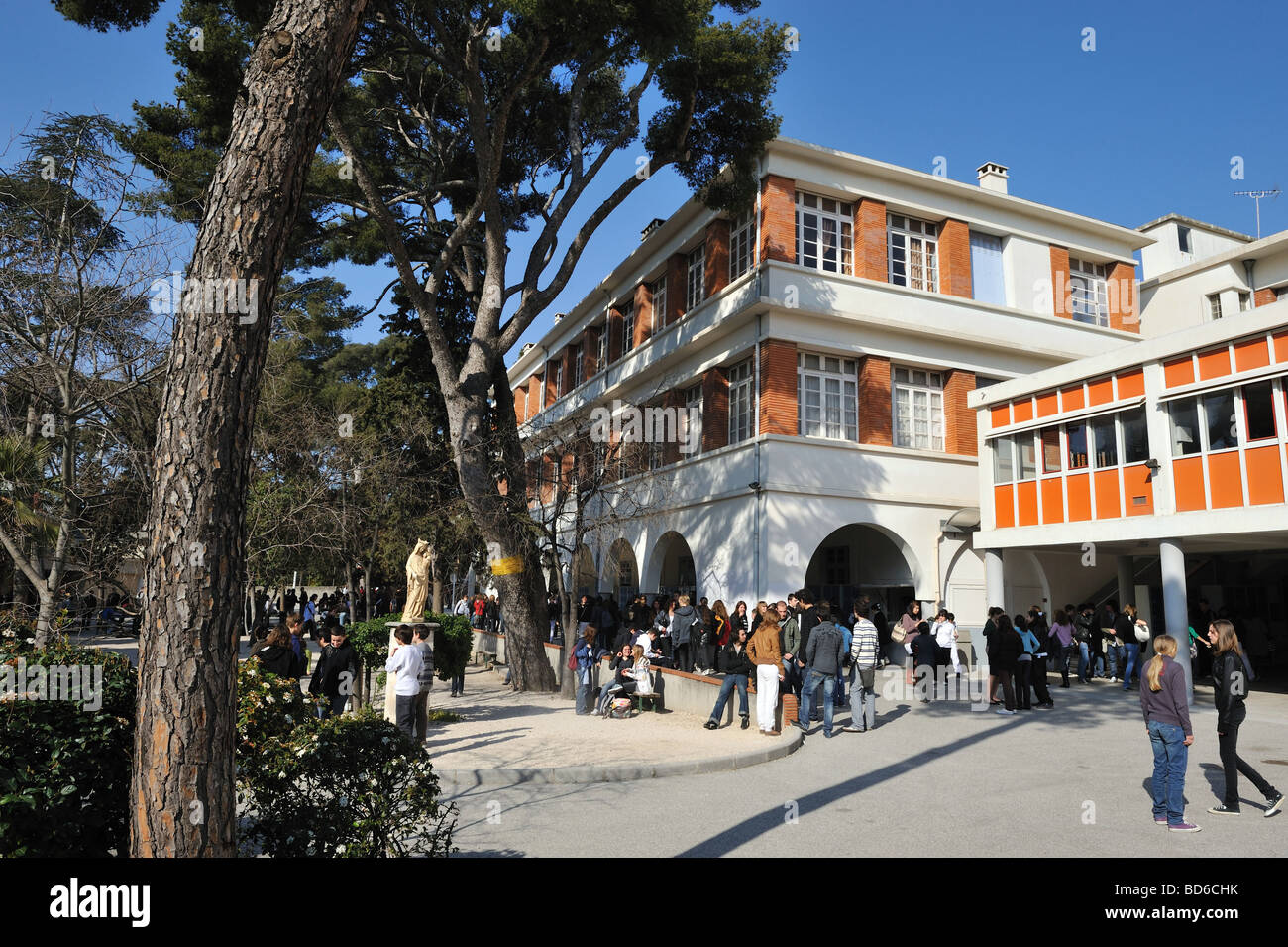 Toulon (83): "Lycée privé Notre-Dame" secondary / high school Stock ...
