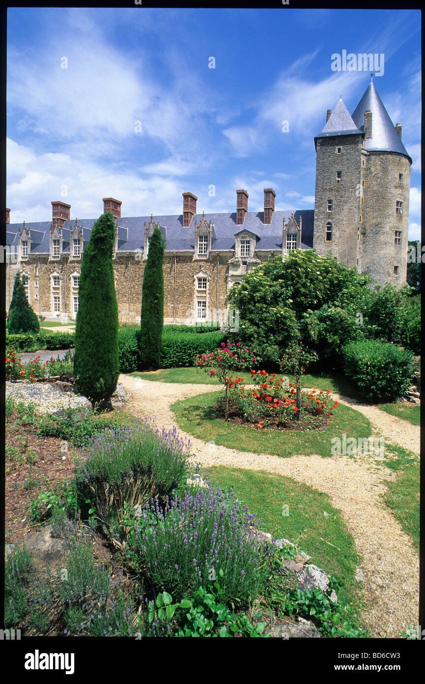 Castle of blain hi-res stock photography and images - Alamy