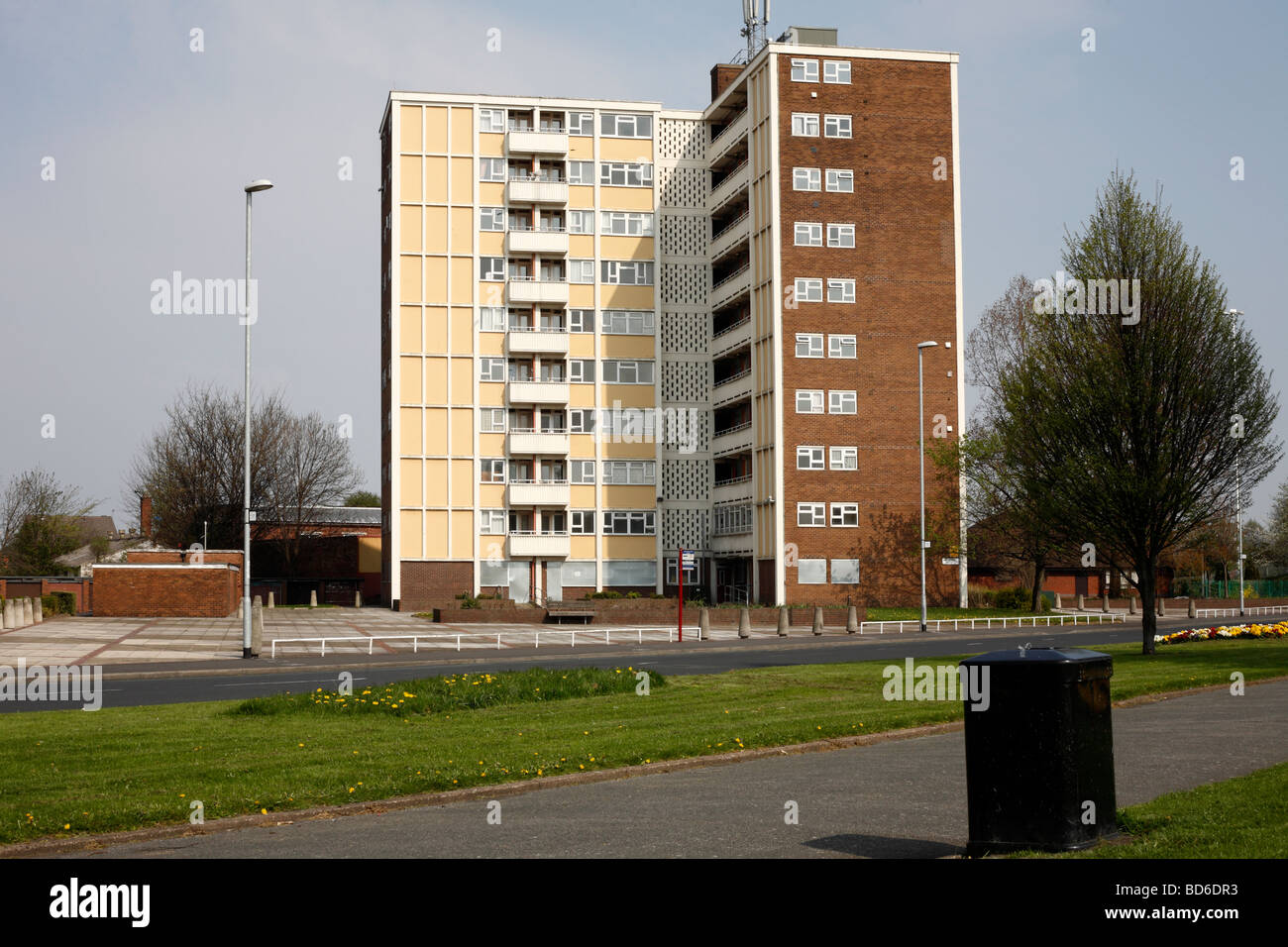 Derelict Tower Blocks Leeds West Yorkshire 2009 Stock Photo - Alamy