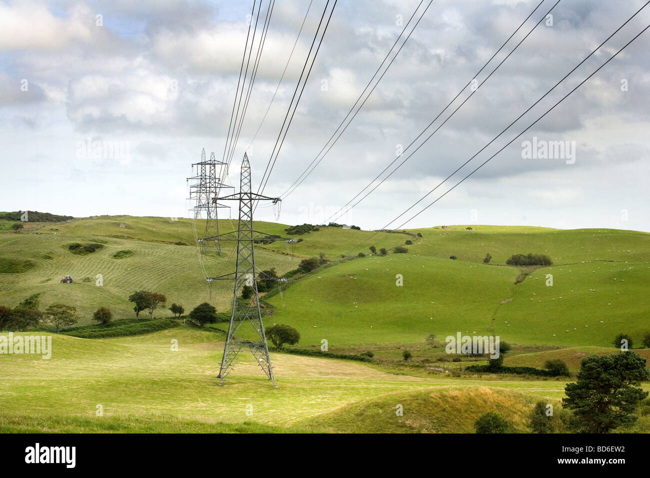 Marching pylons hi-res stock photography and images - Alamy