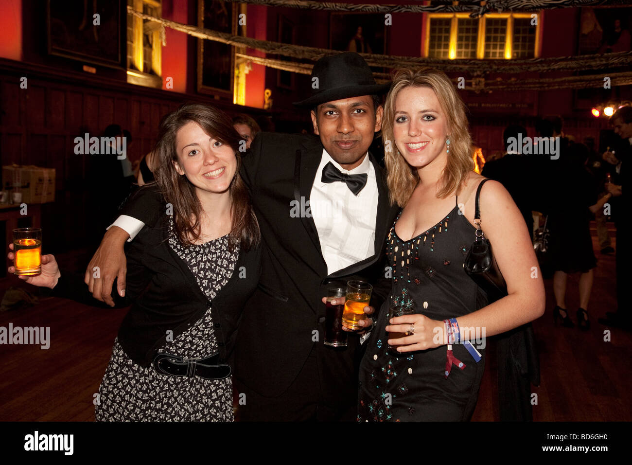 Posh students hi-res stock photography and images - Alamy