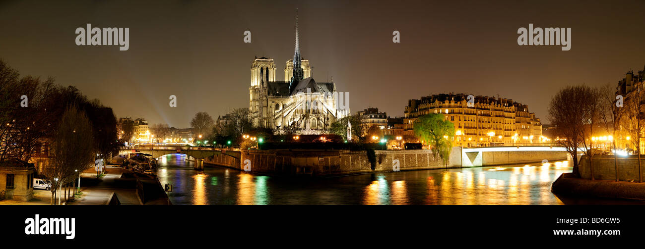 Notre dame back hi-res stock photography and images - Alamy