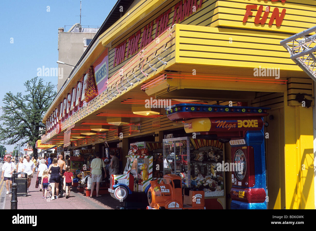 Clacton on Sea, Essex, sea front amusement arcade Stock Photo - Alamy