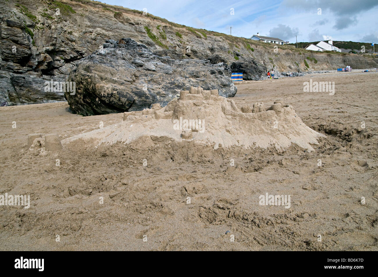 Crumbling sandcastle hi-res stock photography and images - Alamy