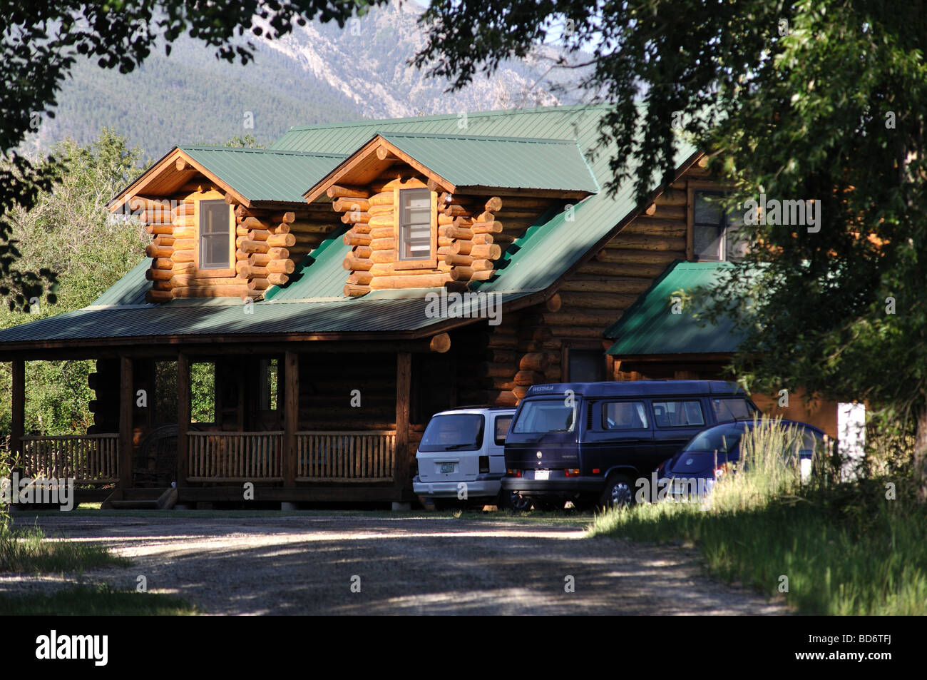 Cabin rustic colorado mountain autumn hi-res stock photography and ...