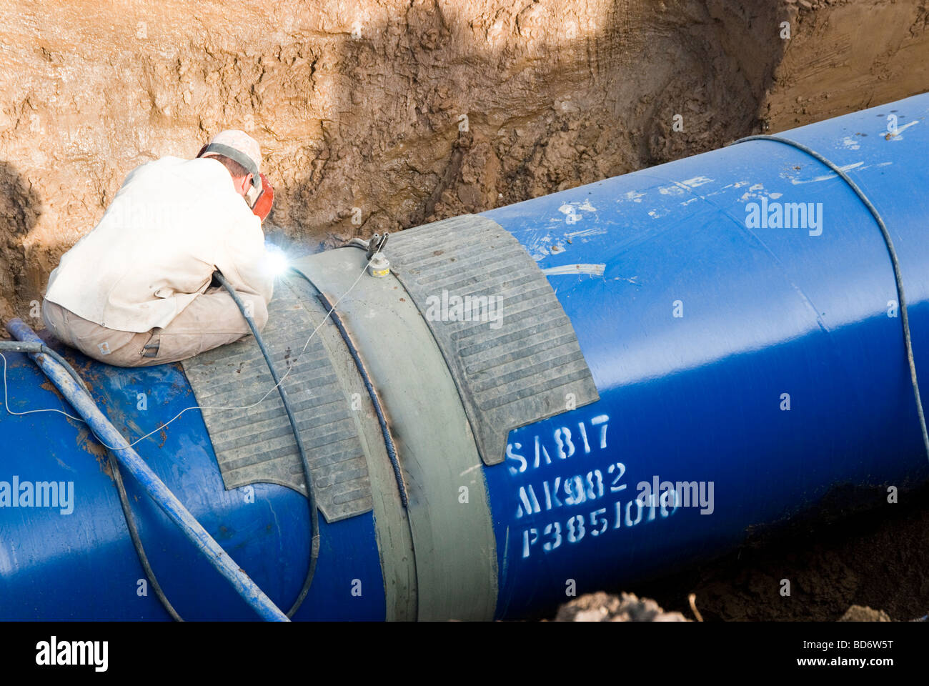 Welding Pipeline High Resolution Stock Photography and Images - Alamy