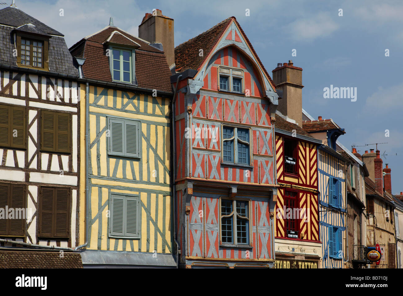 French Row Houses High Resolution Stock Photography and Images - Alamy