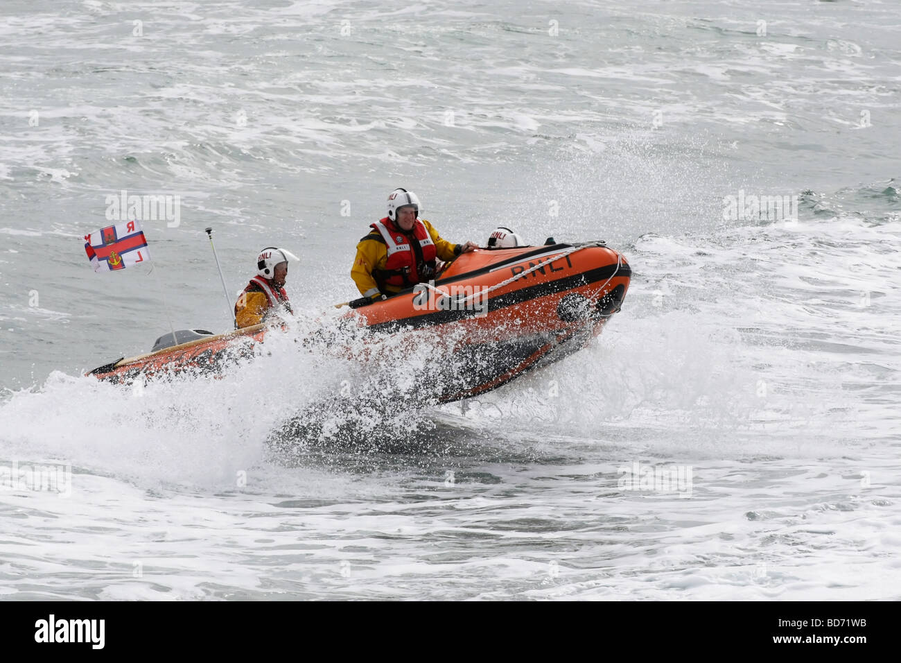 Cromer lifeboat launch hi-res stock photography and images - Alamy
