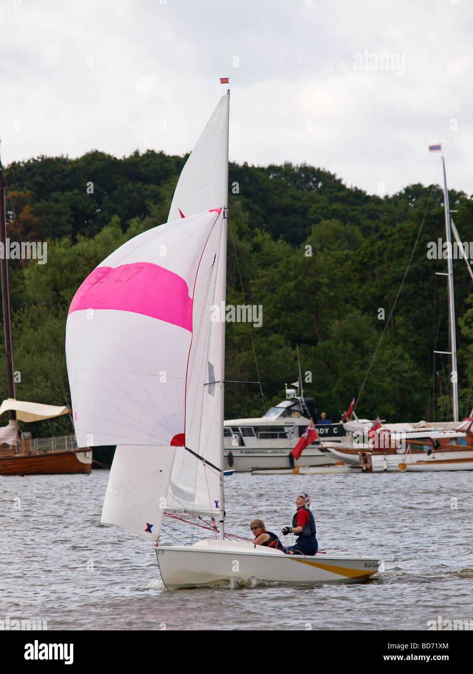 Wayfarer dinghy sailing hi-res stock photography and images - Alamy