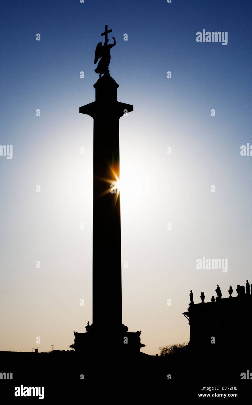 Alexander column and the hermitage hi-res stock photography and images ...