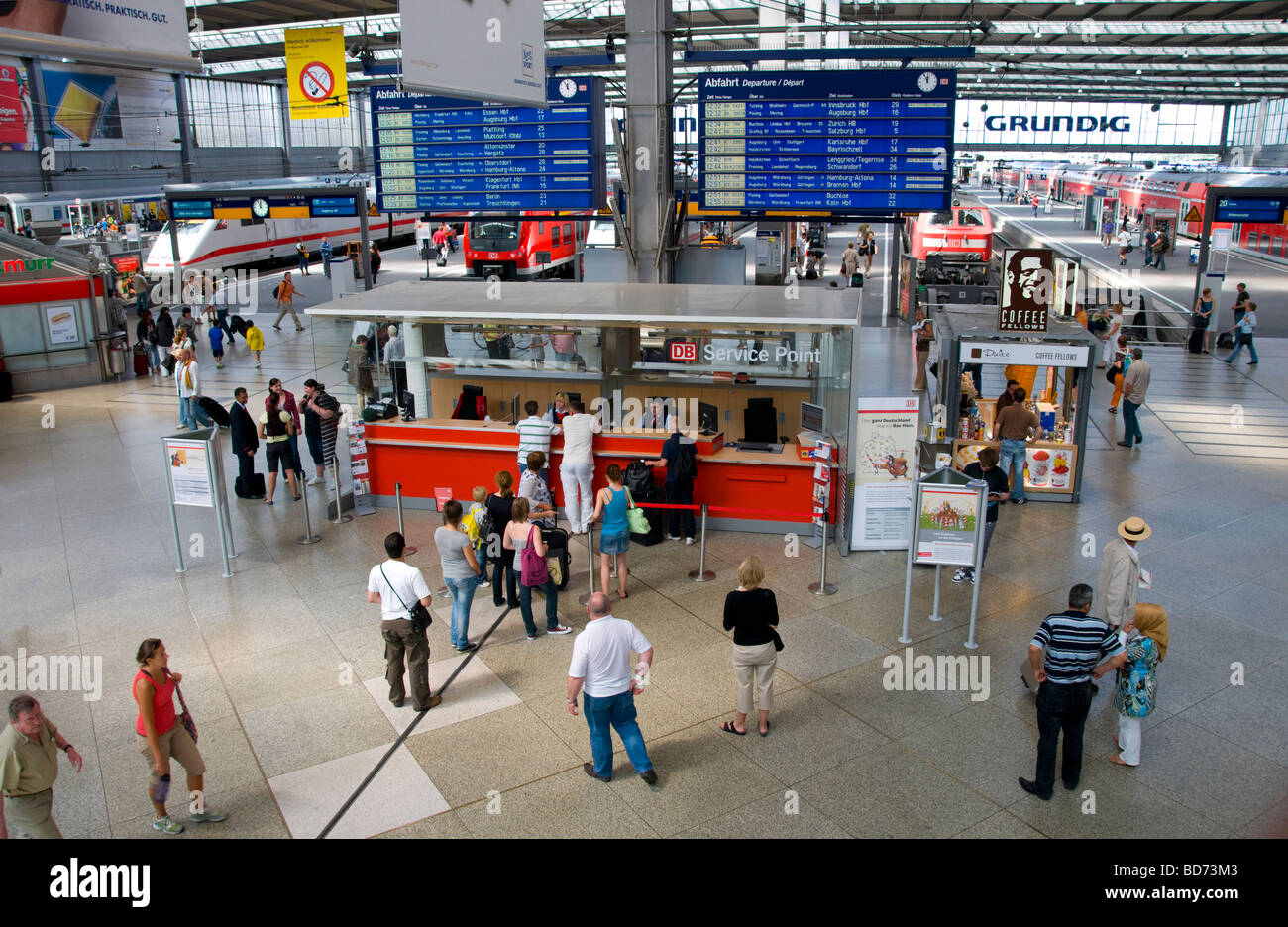 Munich / Munchen, Bavaria, Germany. Munchen Hauptbahnhof - Munich Main ...