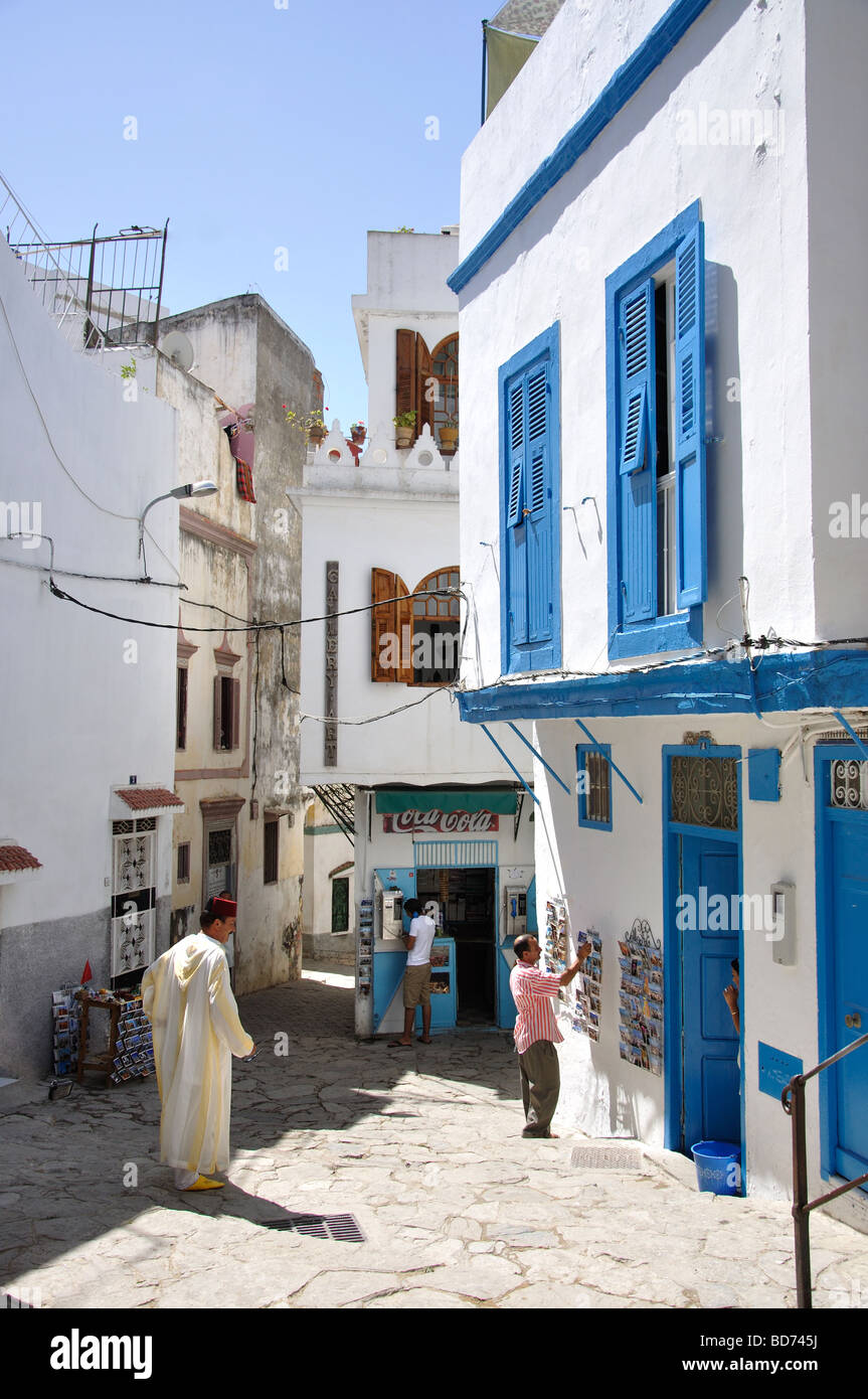 Street Scene Locals High Resolution Stock Photography and Images - Alamy