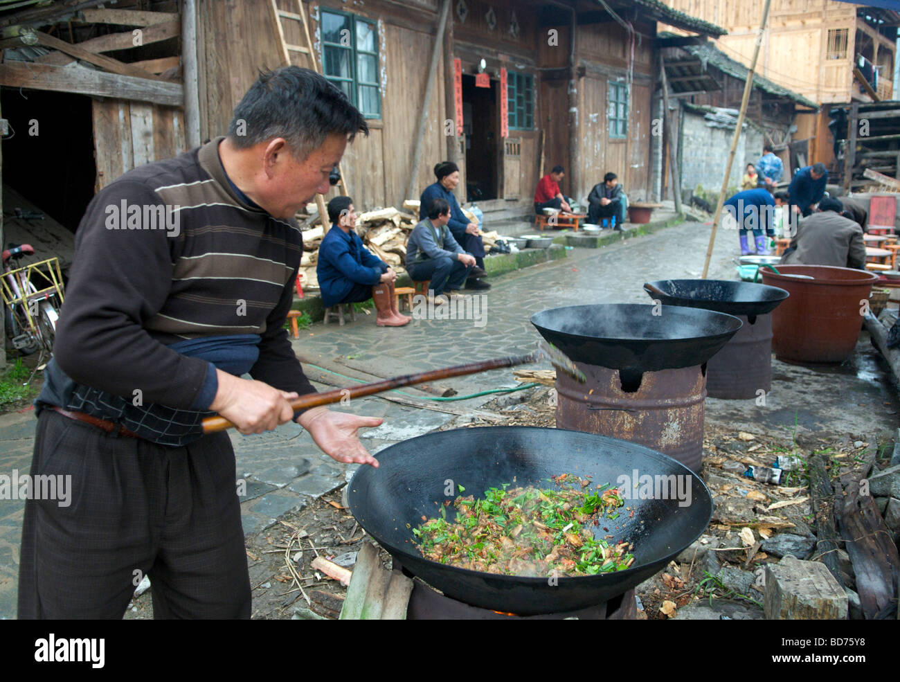 Chinese village cooking hi-res stock photography and images - Alamy