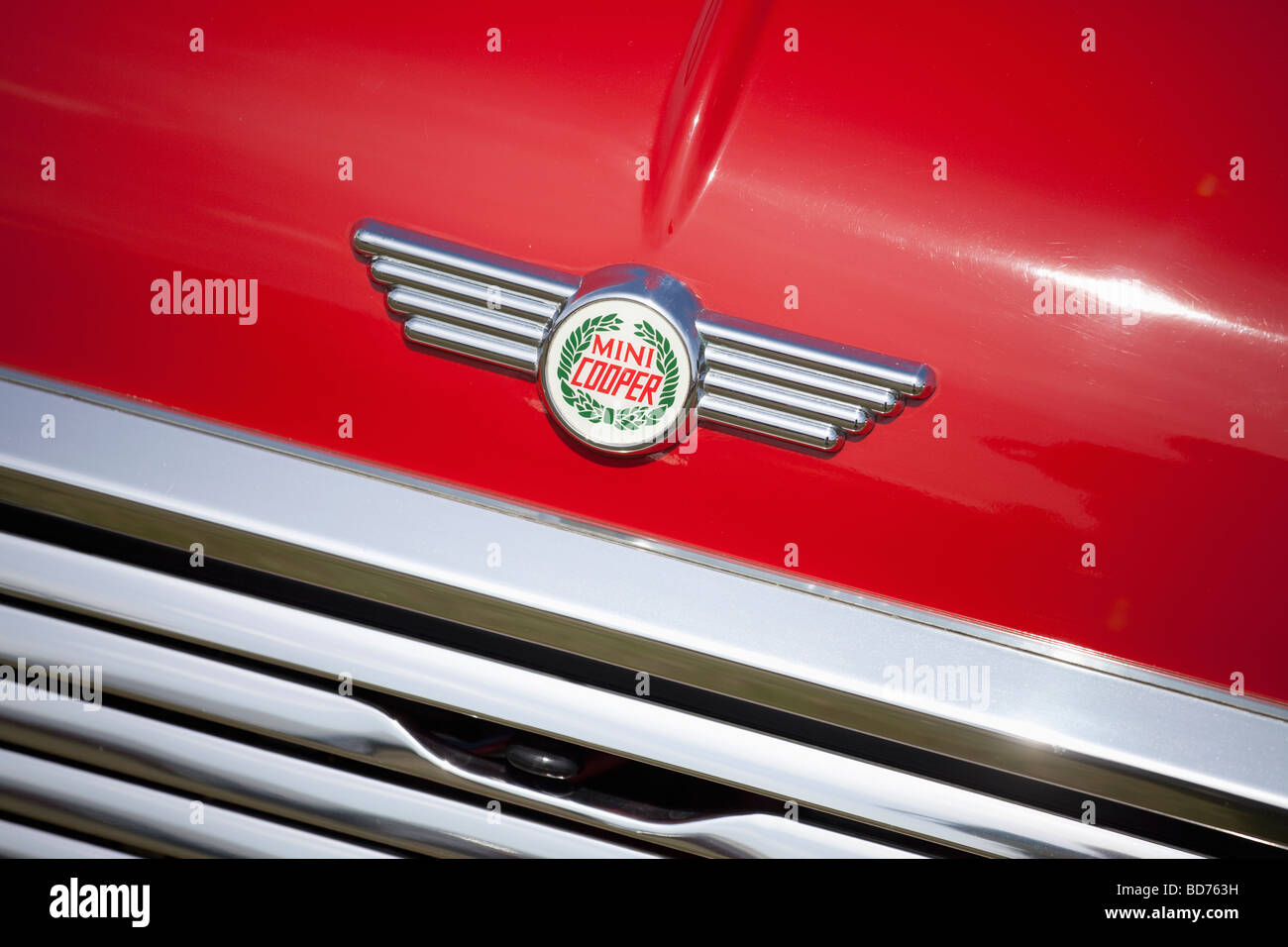 Mini cooper badge hi-res stock photography and images - Alamy