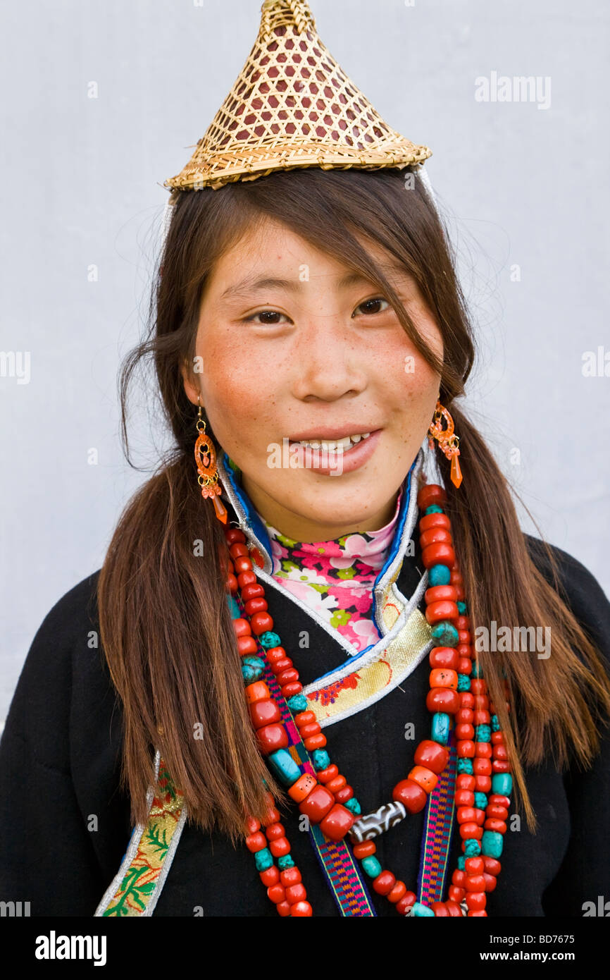 Layaps young women from Laya village Bhutan Stock Photo - Alamy