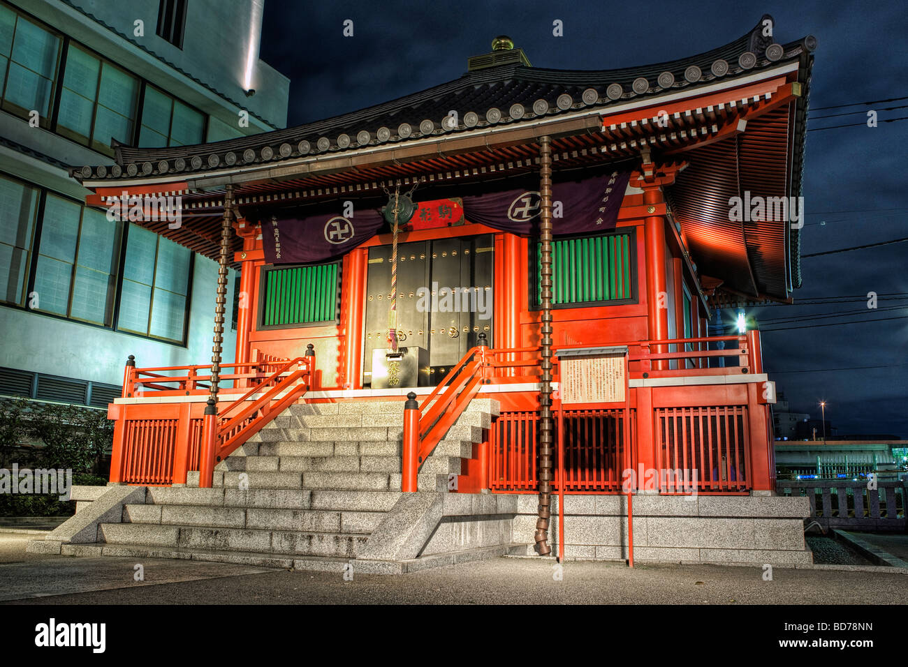 A small temple in Asakusa, Tokyo Stock Photo - Alamy