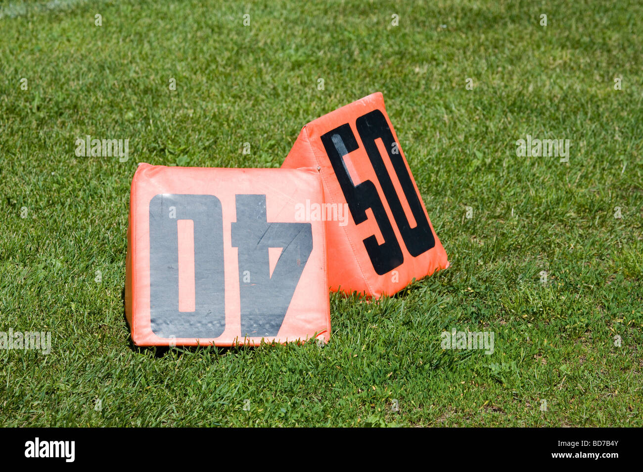50 yards hi-res stock photography and images - Alamy