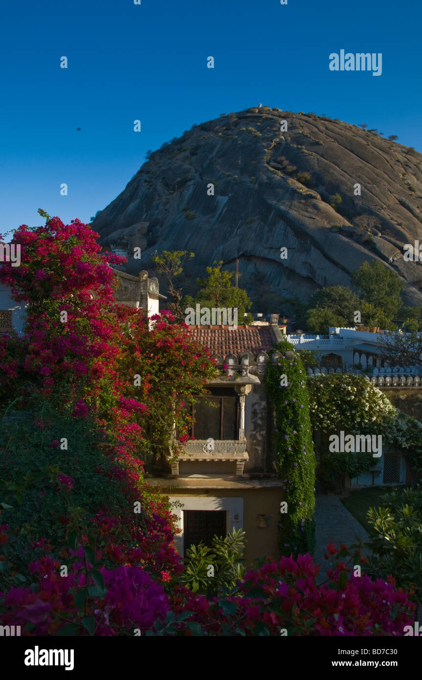 Rawla Narlai Hotel, Foot of Granite Rock, Narlai, Rajasthan, India ...