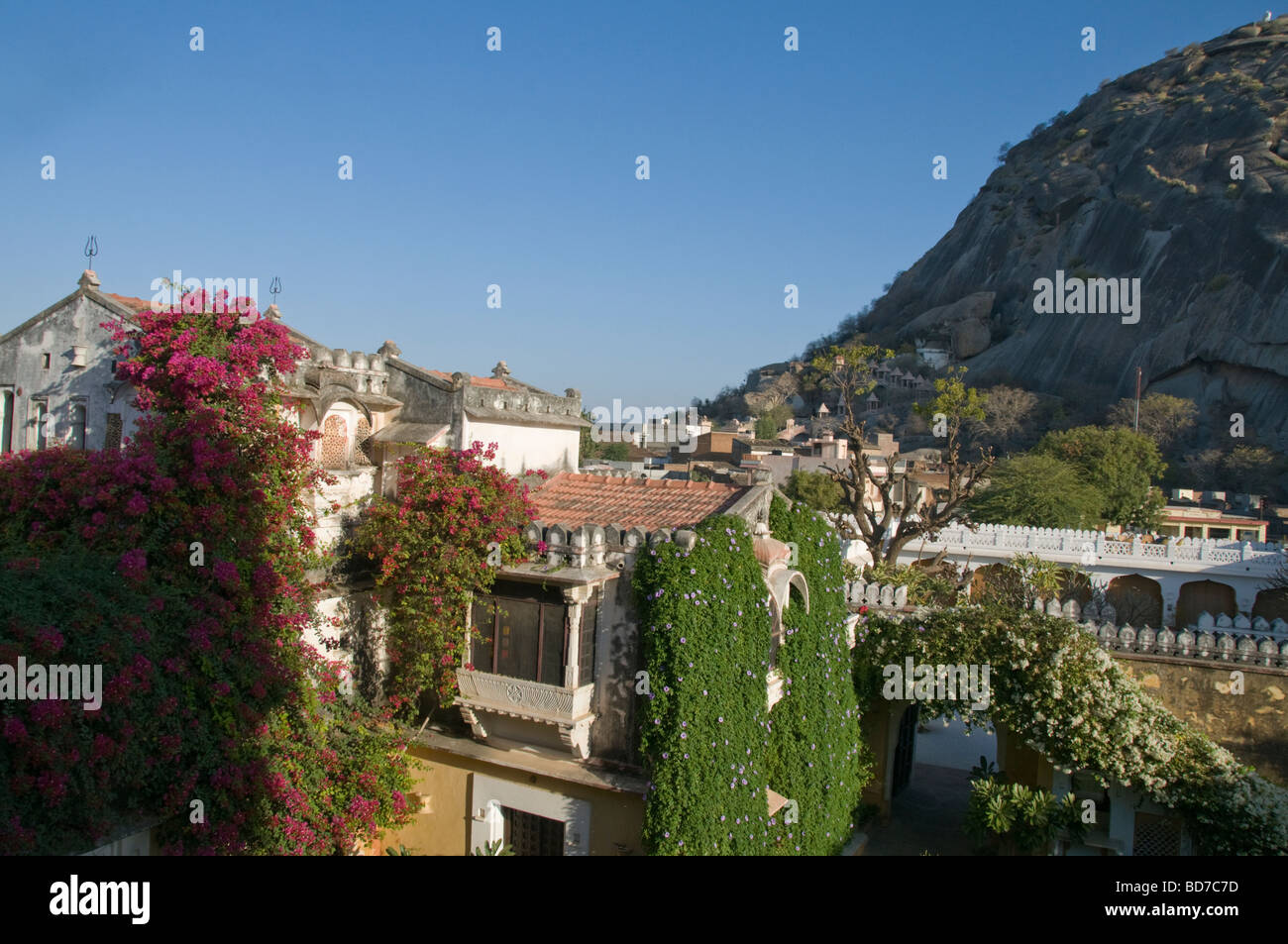 Rawla Narlai Hotel, Foot of Granite Rock, Narlai, Rajasthan, India ...