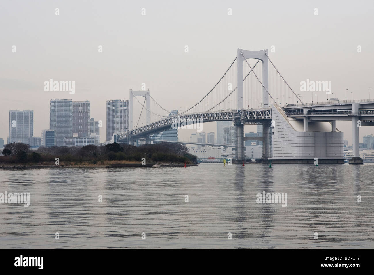 Odaiba "Rainbow Bridge" in Tokyo, Japan Stock Photo - Alamy