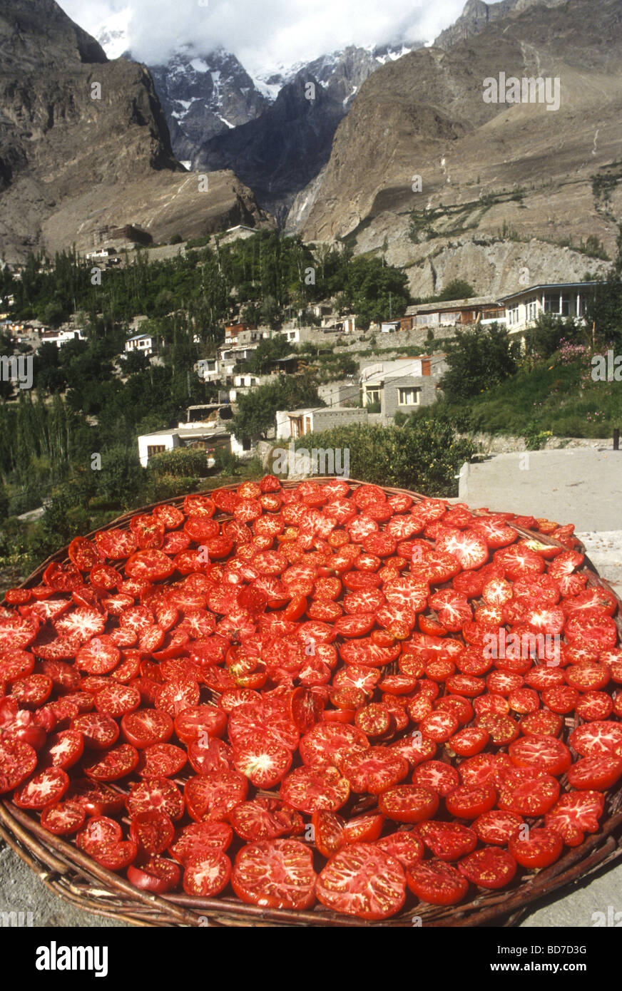 Hunza food hi-res stock photography and images - Alamy