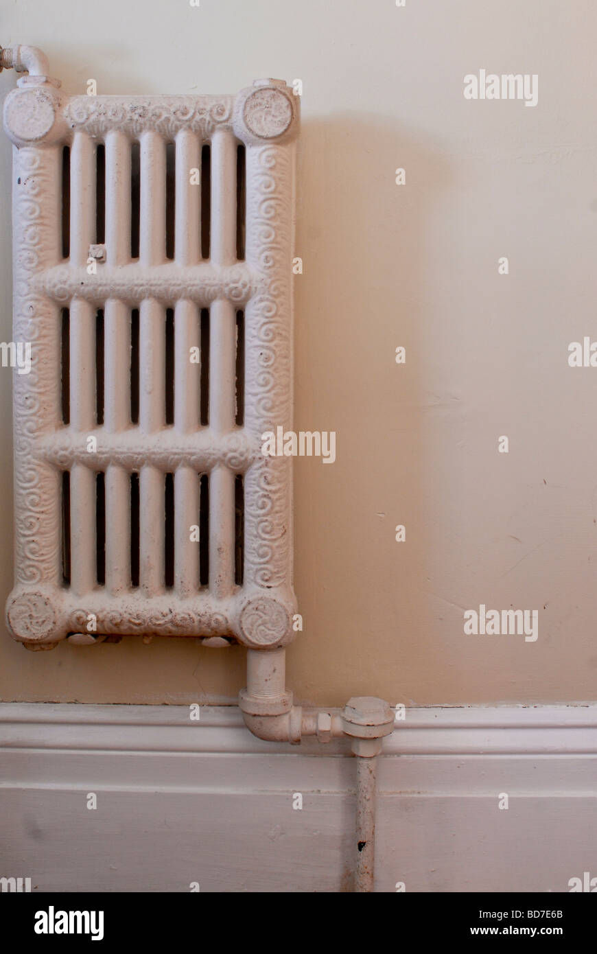 Steam heating radiator hi-res stock photography and images - Alamy