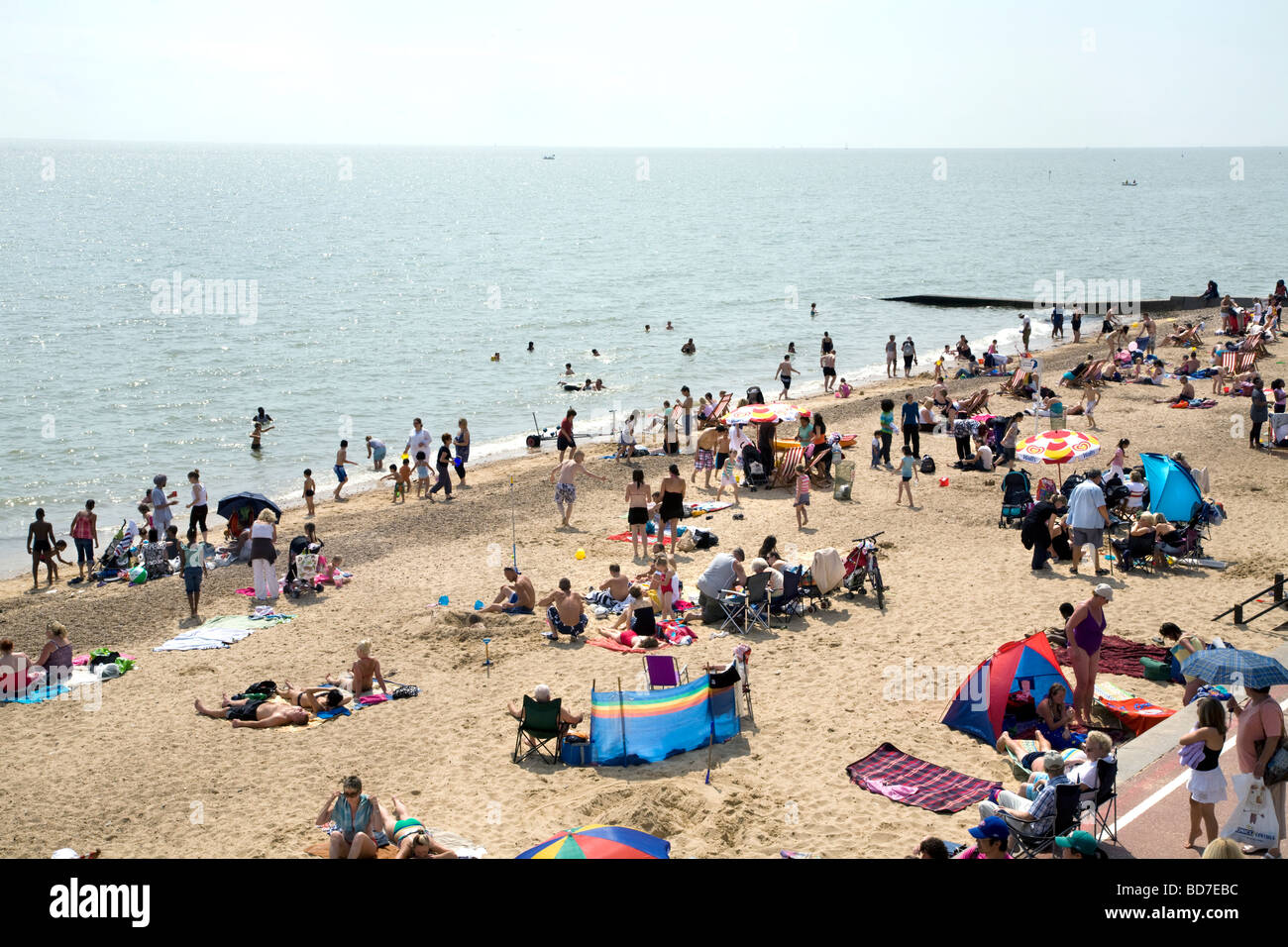 Clacton beach hi-res stock photography and images - Alamy