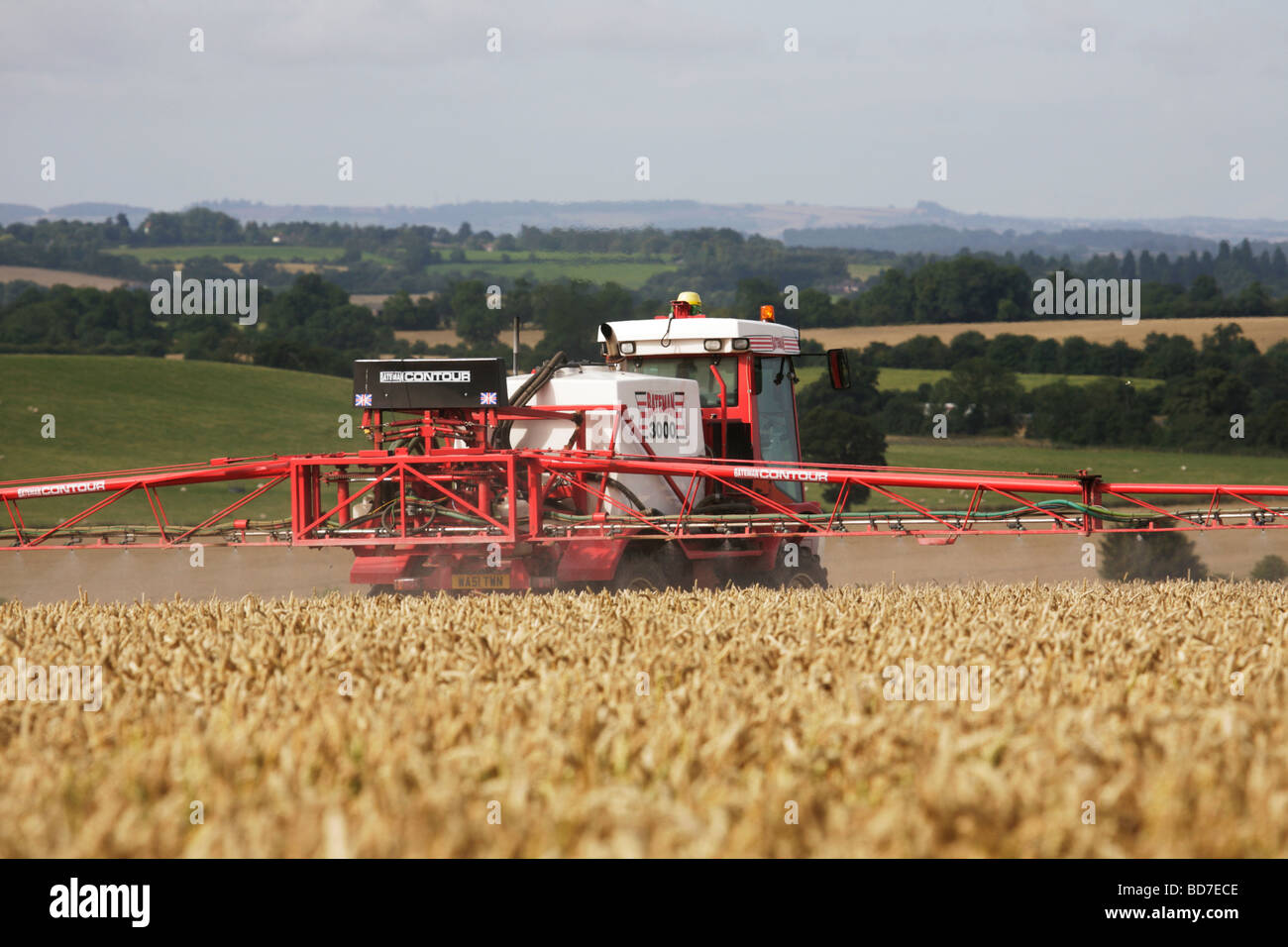 Crop spraying hi-res stock photography and images - Alamy