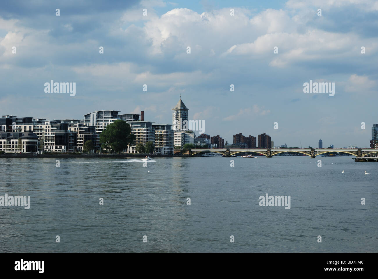 Chelsea river view hi-res stock photography and images - Alamy