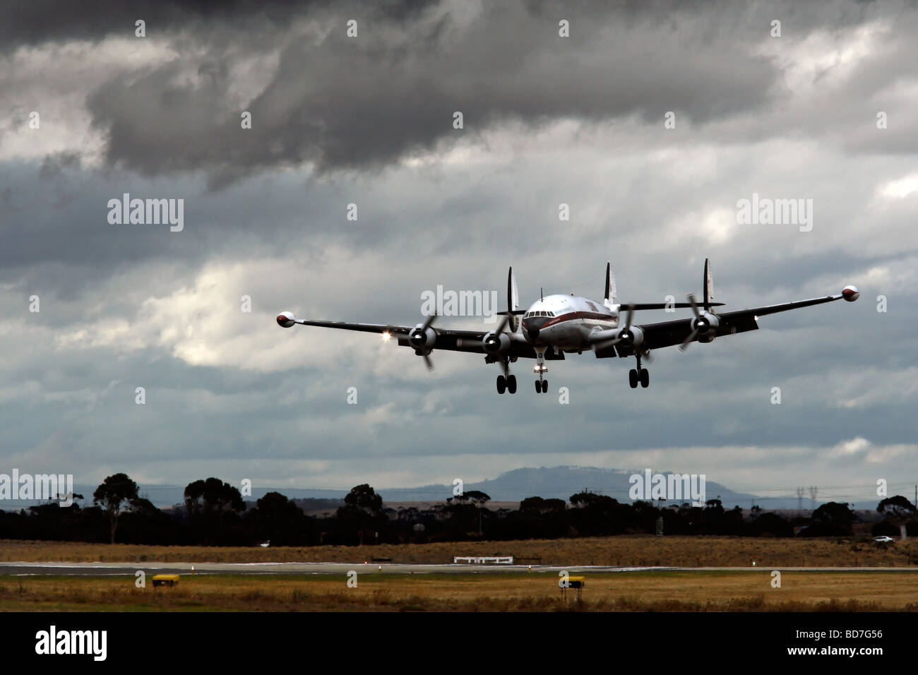 Lockheed Super Constellation Aircraft C 121C Landing Stock Photo - Alamy