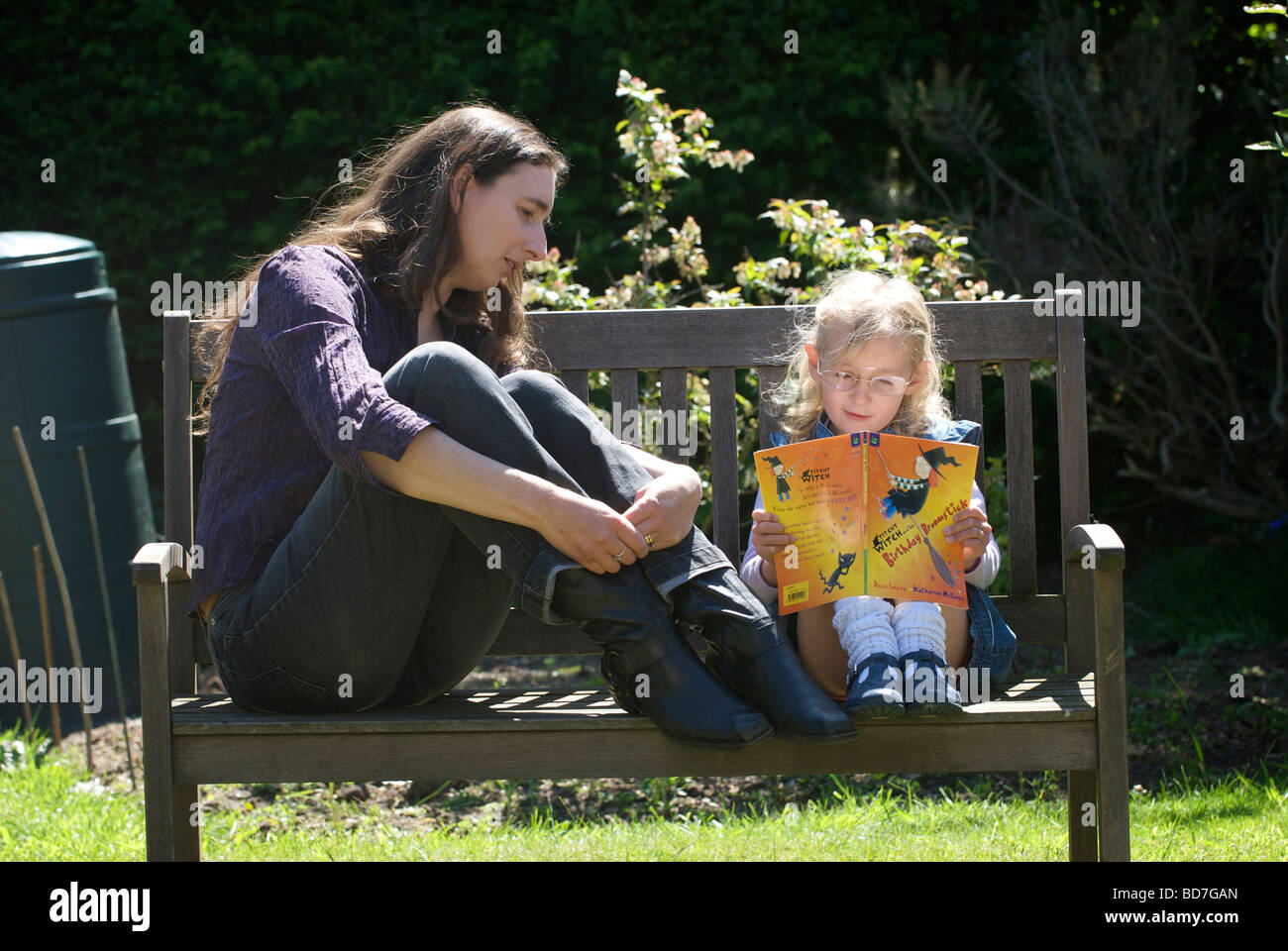 Flexi Schooling FEATURE Helen McNulty daughter NIAMH 5 studying at home ...