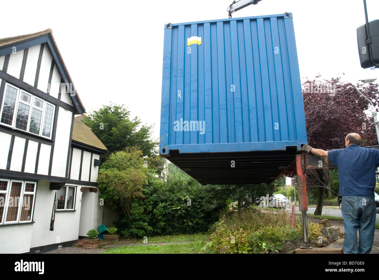 Delivery domestic hi-res stock photography and images - Alamy