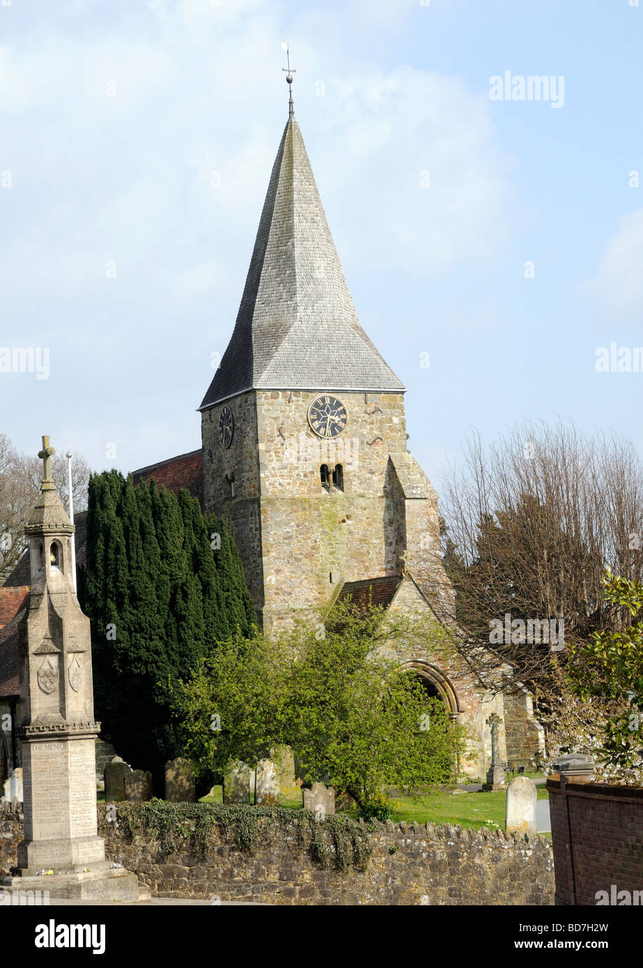 St bartholomews parish church hi-res stock photography and images - Alamy
