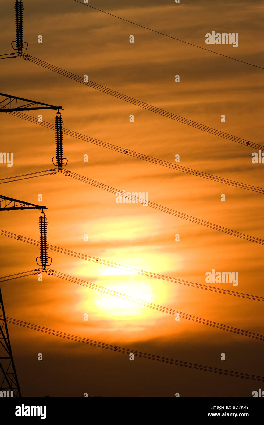 Electricity pylons hi-res stock photography and images - Alamy