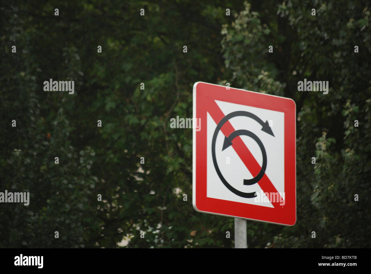 France Paris Traffic sign roundabout Stock Photo - Alamy