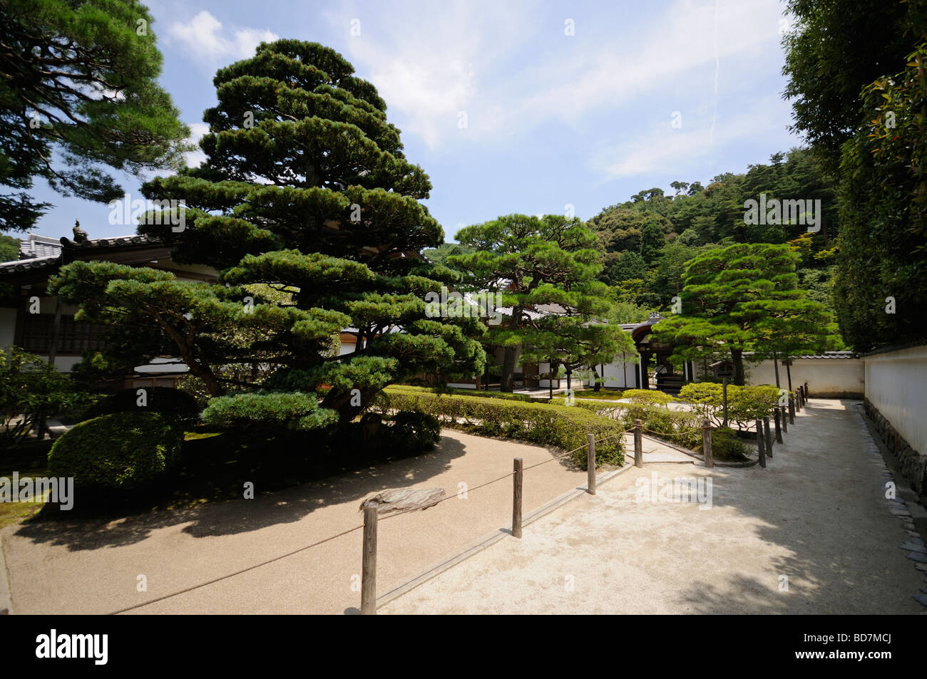 Japanese gardens of Ginkaku-ji complex (Temple of Silver Pavillion ...